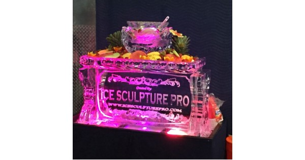 Food Displays presented on ice trays, seafood in ice clam shells, fruit ...